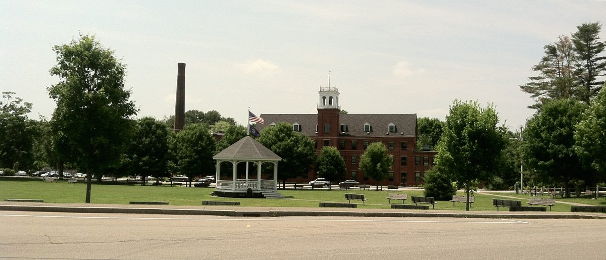 Olde Woolen Mill – North Berwick, Maine - Atlas Obscura