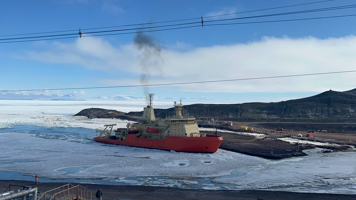 McMurdo Ice Pier - Atlas Obscura