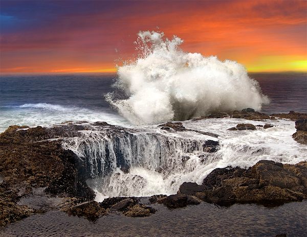 9 of Oregon’s Most Fascinating Holes and Hollows: 50 States of Wonder ...